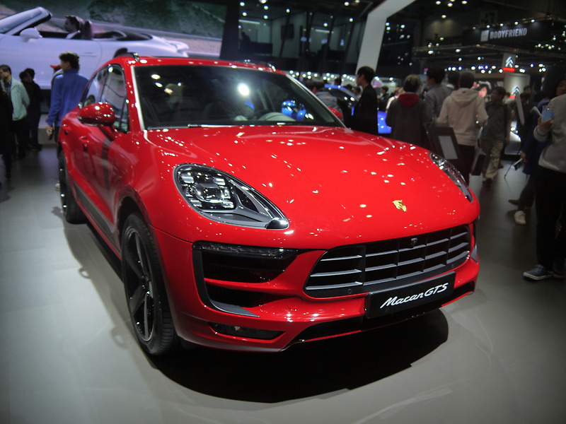 [2017] Porsche Macan GTS(Updated Type 95B/First Generation)