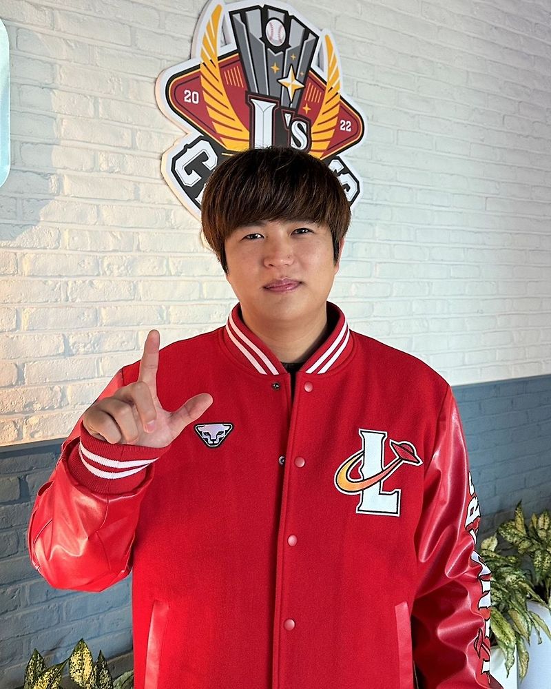 FA 김민식 SSG와 2년 총액 5억 계약