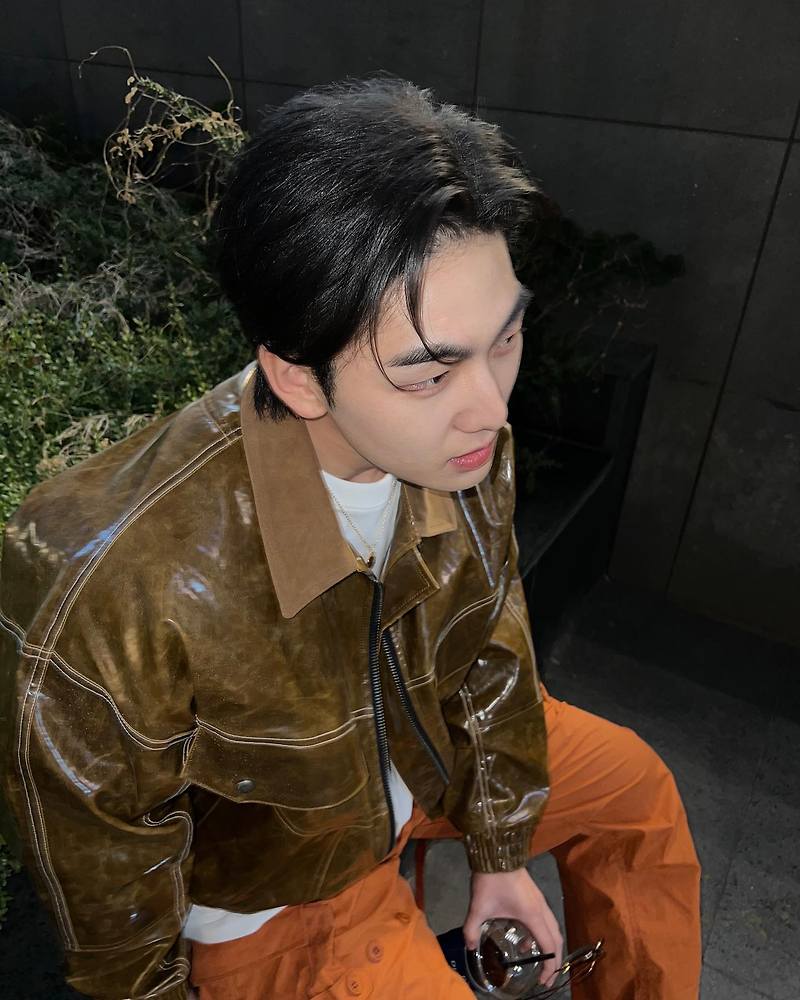 BAEK UP :: 230315 오늘의 백호