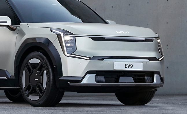 2023 출시 KG모빌리티 전기 SUV 토레스 EV 기아차 EV9 이제 쌍용은 잊자. - 잡다한 창고