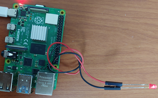 Raspberry Pi 4에 Pi pigpio 설치해서 GPIO로 LED Blink 해보기 (signal 함수 추가)