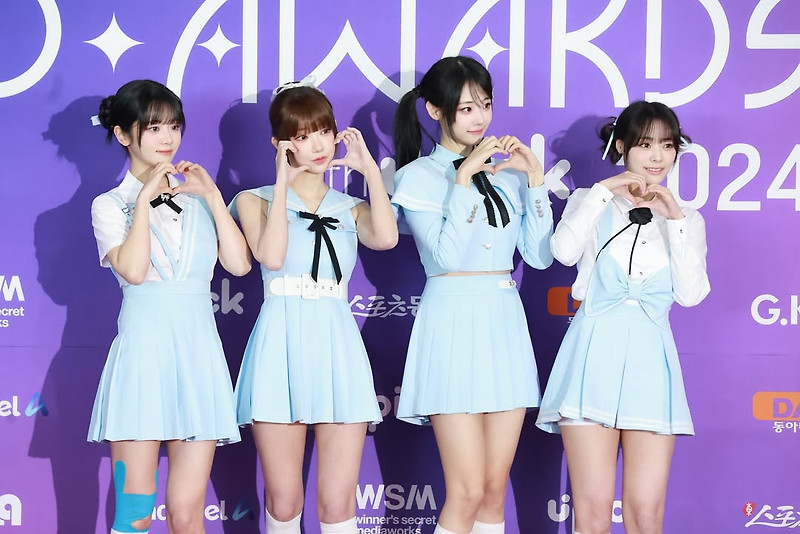 [D Awards] QWER 인스타 사진들