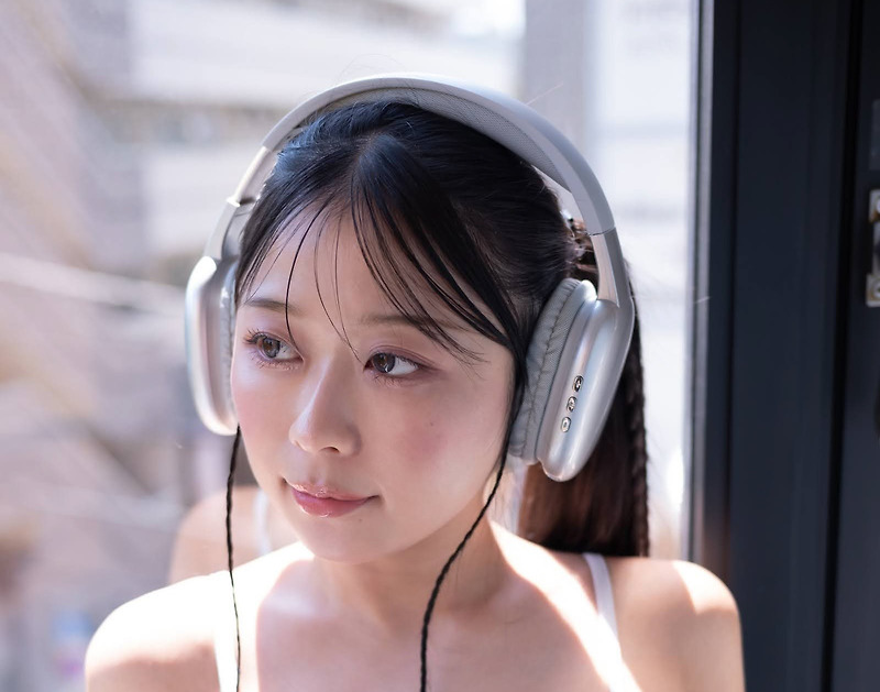 Ina Aoneko (이나 아오네코)