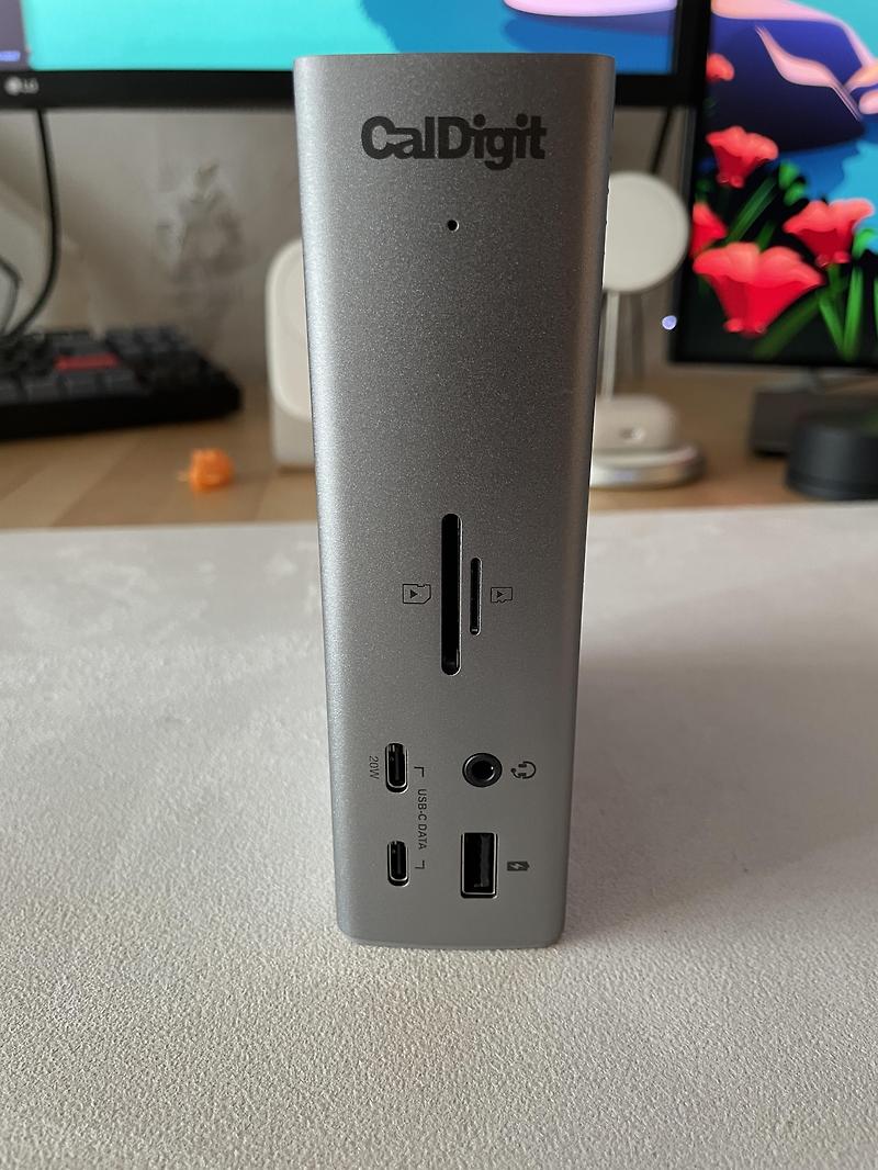 칼디짓(Caldigit) TS4 썬더볼트 독 개봉기 — 잡다한 라이프 로그