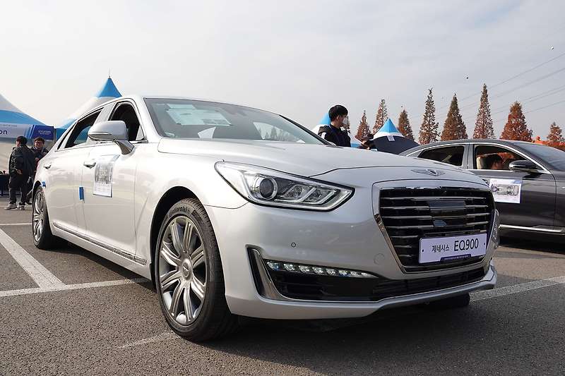 [2018] Genesis G90 Limousine 3.0T HTRAC(Export Version of EQ900L)