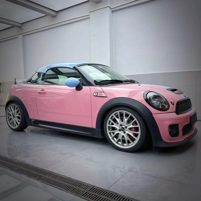 Teckwrap High Gloss Flamingo Pink. (CG56-HD) & Baby Blue.(CG58-HD)