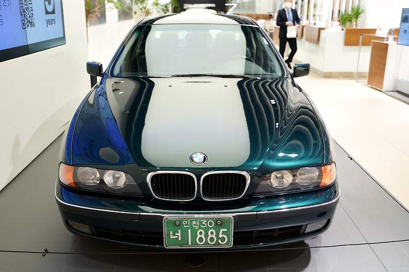 [2021] BMW 5 Series 528i Sedan(E39)