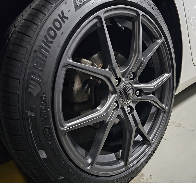 벨센 휠 17인치 (Velsen Wheel)