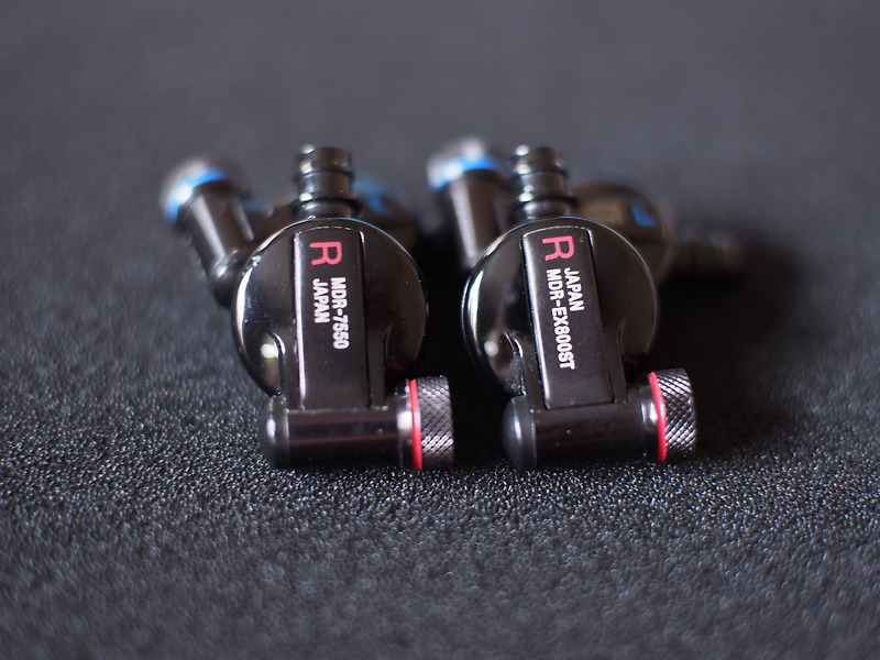 Sony EX1000 • EX800ST • MDR-7550 사진 비교