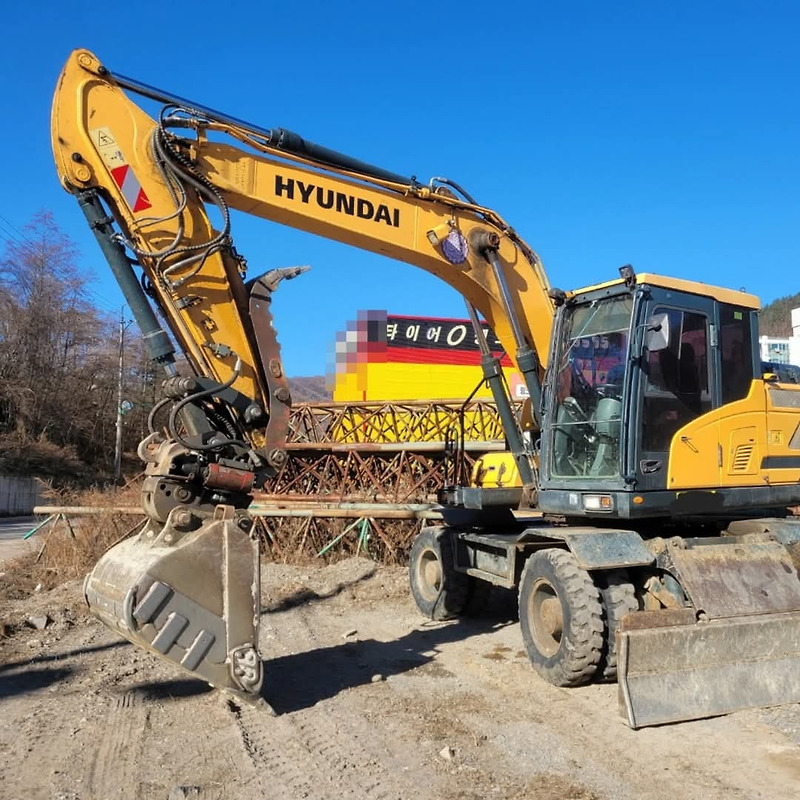 현대 HW145 2018년식 7200만원 판매합니다.