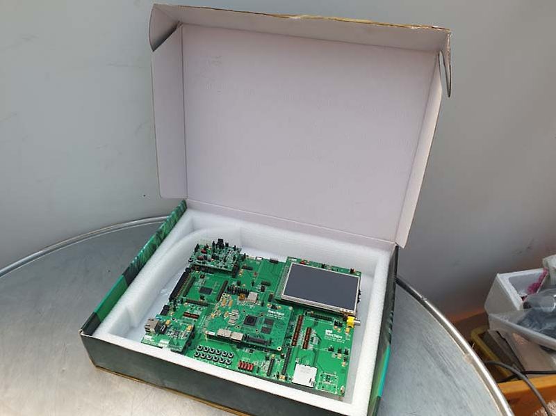 텔레칩스 개발 툴 DVBT TOOL DB8900 TCC8900-CPU-DDR2-SV1.1 DC5V LCD-4.8인치 ...