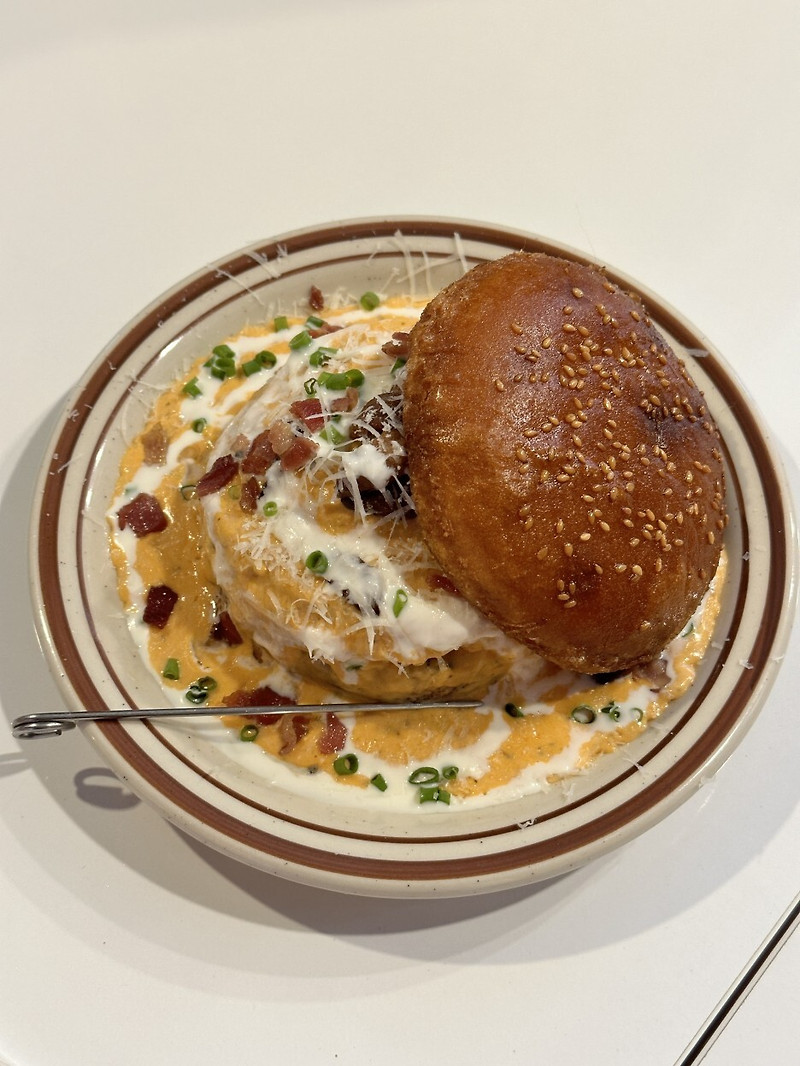 [restaurant | hongdae] nikuking burger 니꾸킹버거 (American food) :: 김찐 라이프