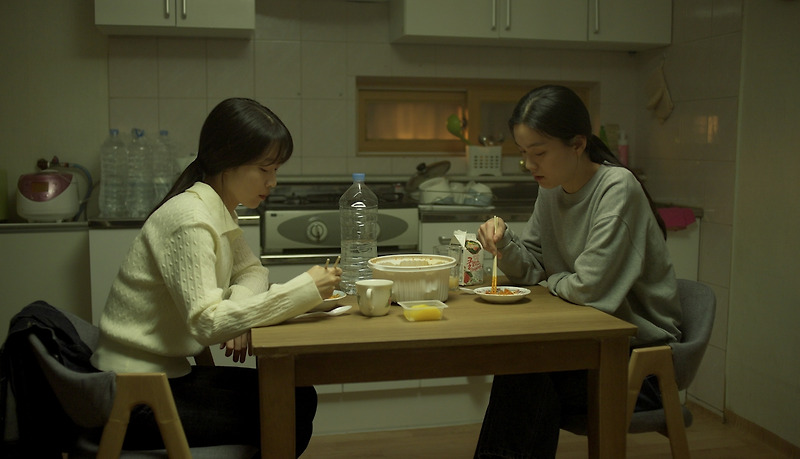 𝑩𝑬𝑬𝑪𝑯𝑨