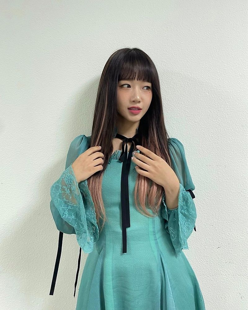 위키미키/최유정/(구)아이오아이/인스타/셀카 (2) - 짤방방공호