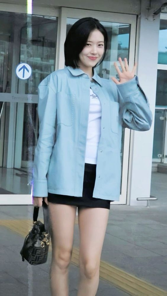 Dive into Ive! YUJIN’S MBTI, ambassador, personal information