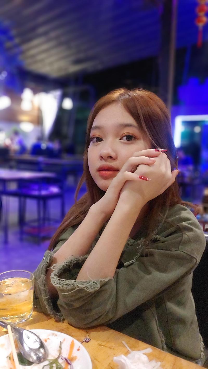 라오스에서 우연히 만난 K-pop 걸그룹