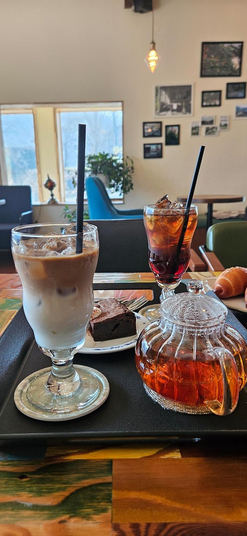 카페에서 브런치 타임^^