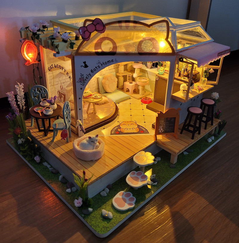 kjun.kr (kjcoder.tistory.com) :: 미니어쳐 고양이 카페