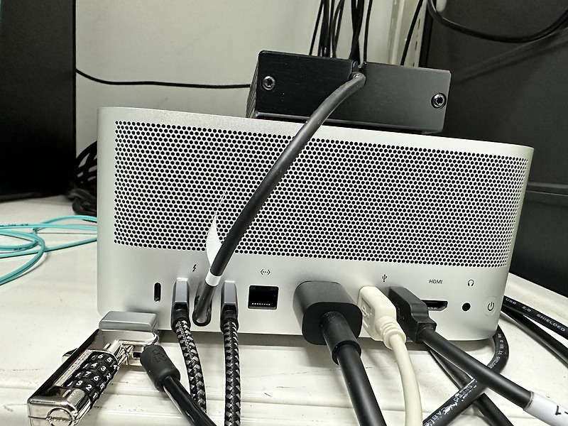 맥 스튜디오 모니터 문제 및 USB 연결 문제 해결 방법 :: Benjamin's Note