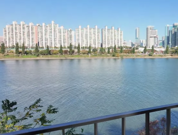 Seoul's Scenic Trio: Nodeul Island, Haneul Park, and Sebitseom