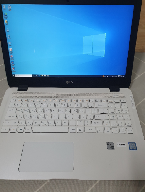 LG 울트라PC 15U560 6세대 i5 지포스940M 15.6인치 8GB 628GB 코어i5