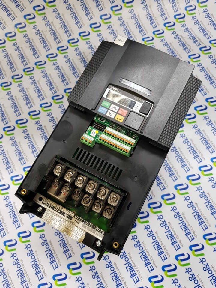 HITACHI INVERTER / WJ200-055HFE