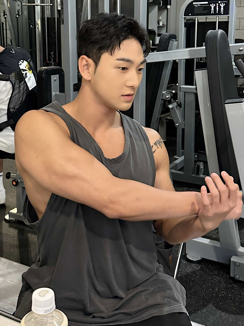 BAEK UP :: 240905 오늘의 백호