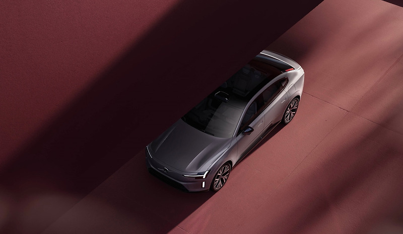 볼보의 전기 플래그십 'ES90' - 1회 충전으로 700km 를 간다고?