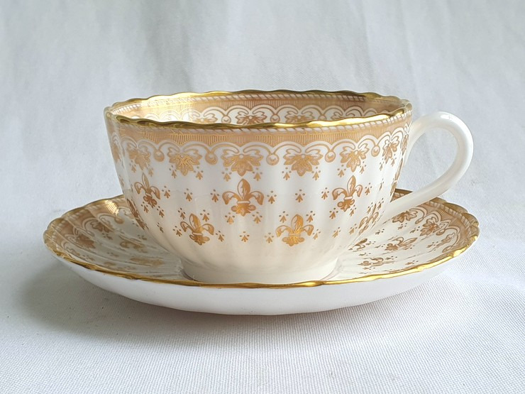스포드 플뢰르 드 리스 골드 플랫잔 소서 듀오 세트 무료 배송 홍차잔 커피잔 앤틱잔 빈티지잔 도자기 본차이나 영국 찻잔 접시 그릇 컵 핸드드립 홈카페