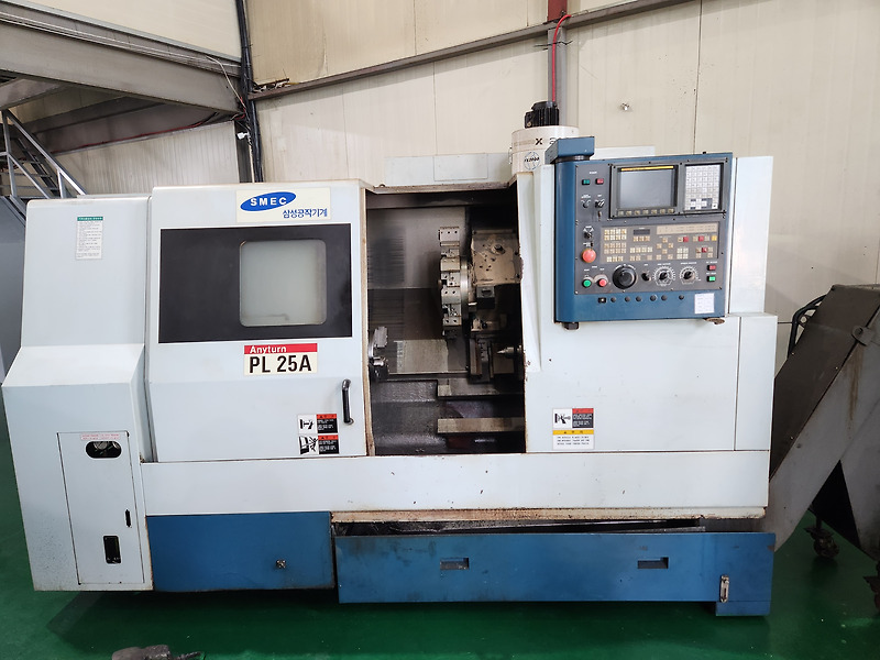 스맥 10인치 PL25A/500 CNC선반 2005년식
