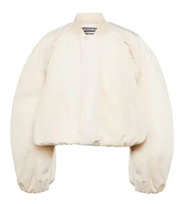 Jacquemus Jackets: Embodying the Poetic Charm of Modern French Style