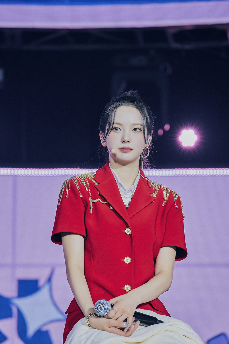 [221010] 최유진 | 유진 | Yujin @ 2022 Kep1er Fan Meeting: Kep1anet