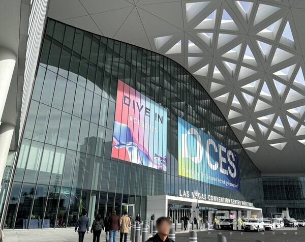 CES 2025④ 노코드 XR 콘텐츠 제작 엔진, 인터렉트