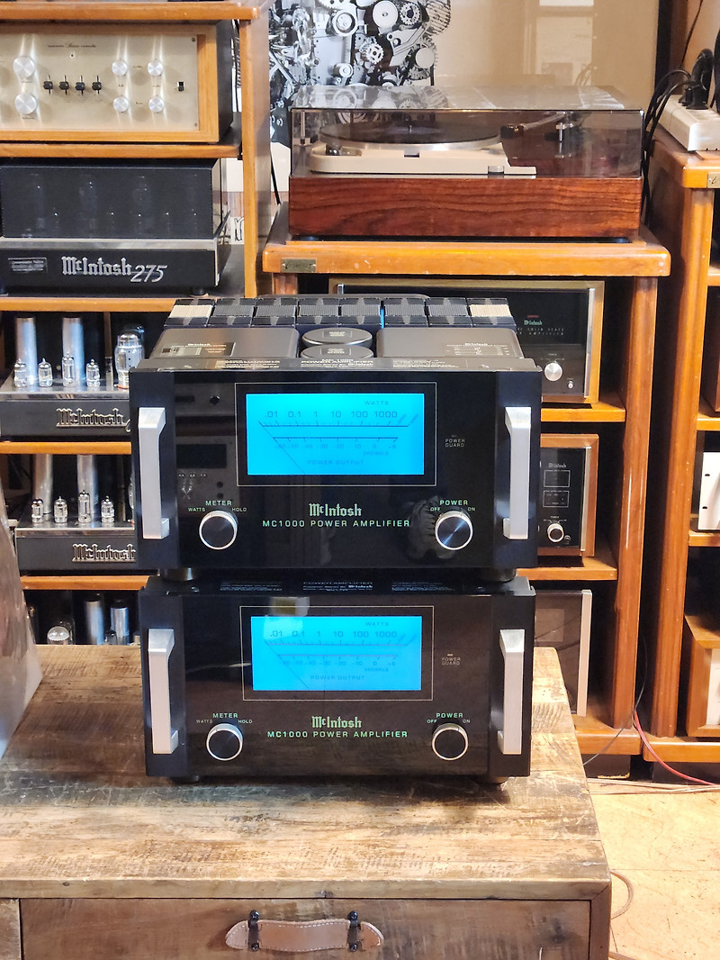보기드믄 Mcintosh 맥킨토시 명기 MC1000 모노모노 대형 파워엠프 입니다 -신품유리 내부오버홀 완료품 A급-(Stock-out)