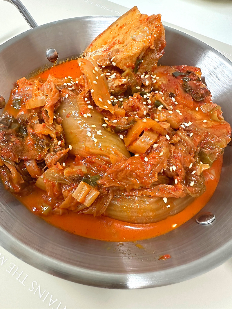 돼지고기 김치찜 황금레시피 국물난리네요
