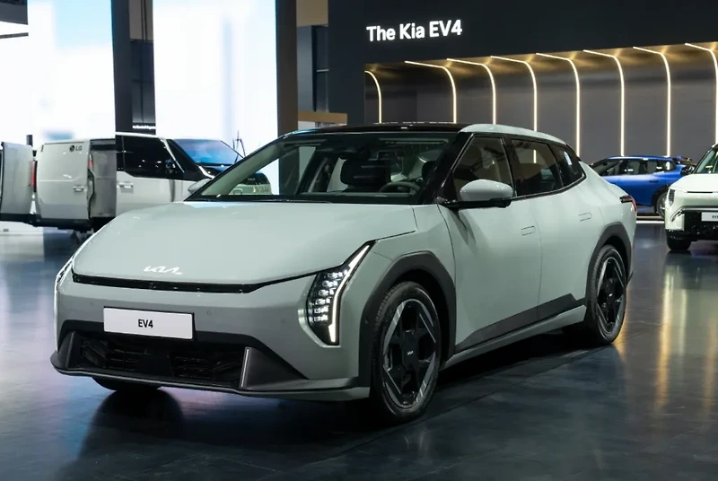 2025 서울모빌리티쇼, 기아 부스에 전시된 EV 라인업 눈에 쏙! EV3, EV4, EV6, EV9 모두 볼 수 있다