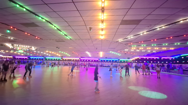 미국 달라스의 핫플레이스! Interskate Roller Rink에서 신나게 롤러스케이팅
