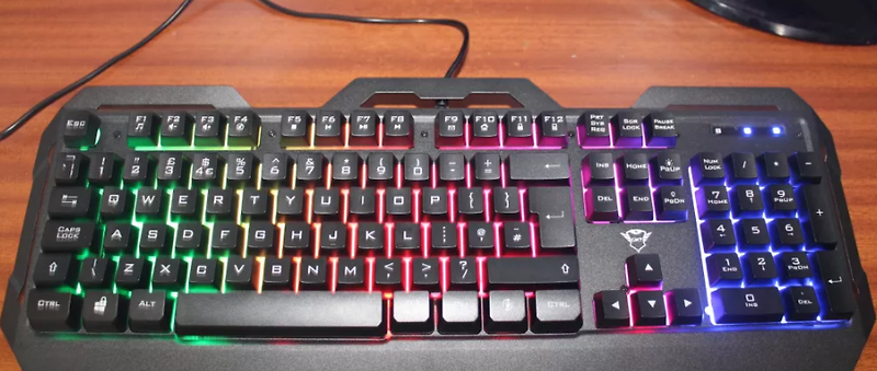 트러스트 독일 게이밍 키보드 Trust GXT 856 Torac Metal Gaming Keyboard 해외 리뷰