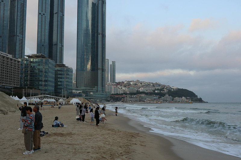 Busan Travel Guide 😄🌊 (부산 여행) – Top Attractions, Food & Fun