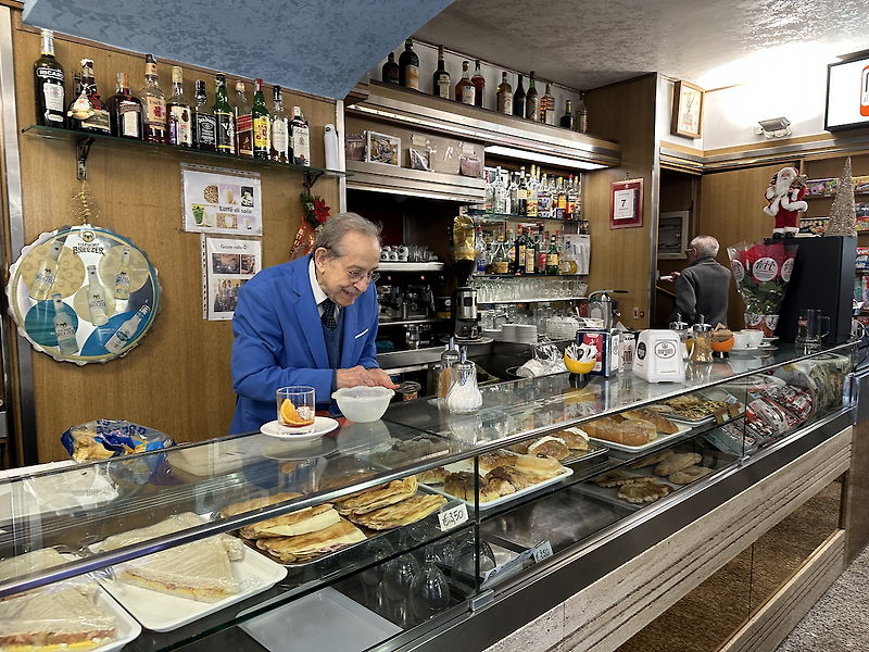 로마 Bar Farnese 카페 후기 - 현지 카페 맛집 추천, 이탈리아 여행