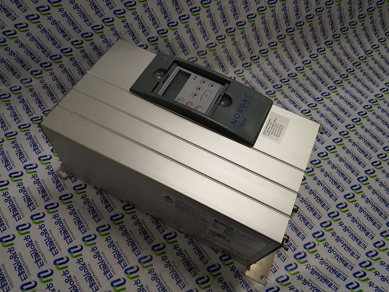 BACKER INVERTER / SK 700E-222-340-A-GBB-BY