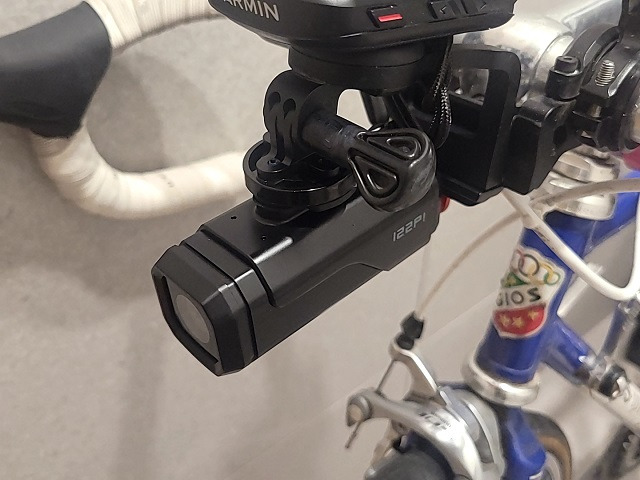 ID221 액션 C5 첫 사용 느낌..