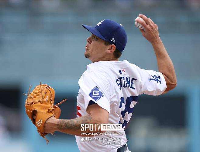 ML 최저연봉 투수의 대반란 156km 영건이 다저스 ERA 1위