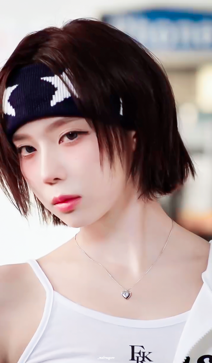 [윈터] 250522 espoir - 13Caps