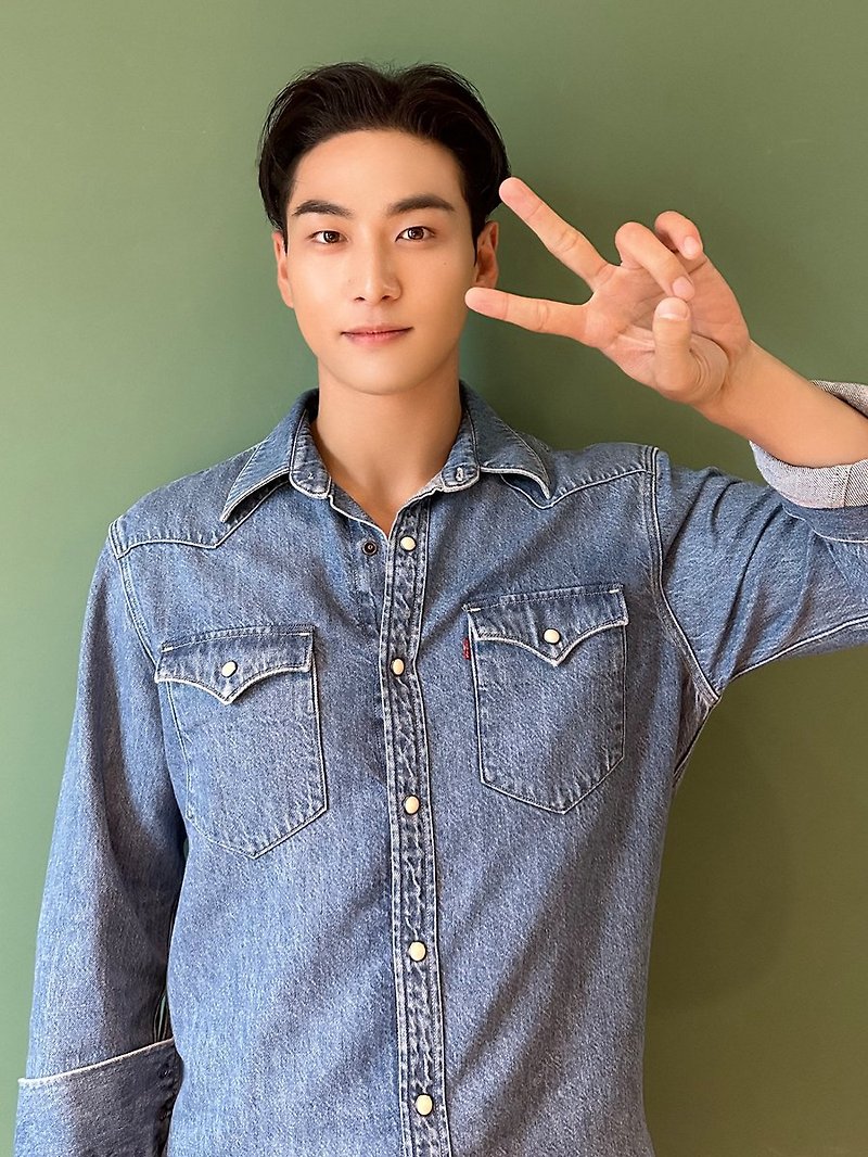 BAEK UP :: 231031 오늘의 백호