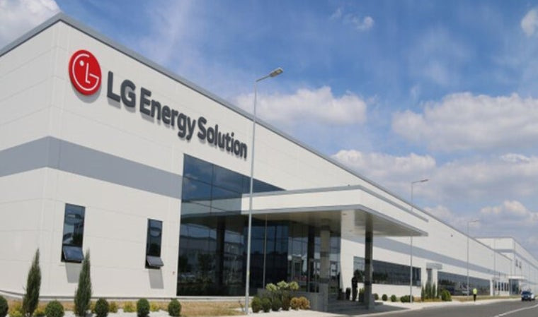 GM과 LG에너지솔루션의 LMR 배터리 혁신: 전기차 시장의 판도를 바꿀 400마일 게임체인저