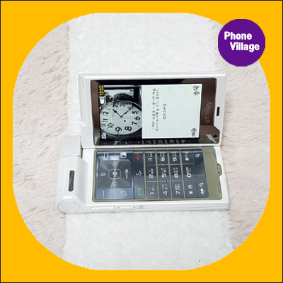 듀얼폴더폰 - 가로 또는 세로로 열 수 있는 독특한 더블폴더폰