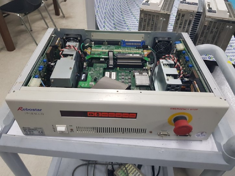 ROBOSTAR CONTROLLER / RCA4-421X-NX-01-S