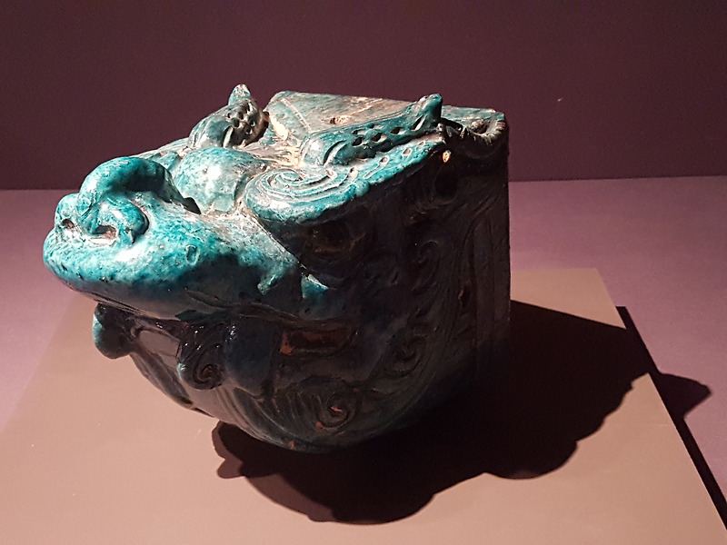 청기와 용머리 토수