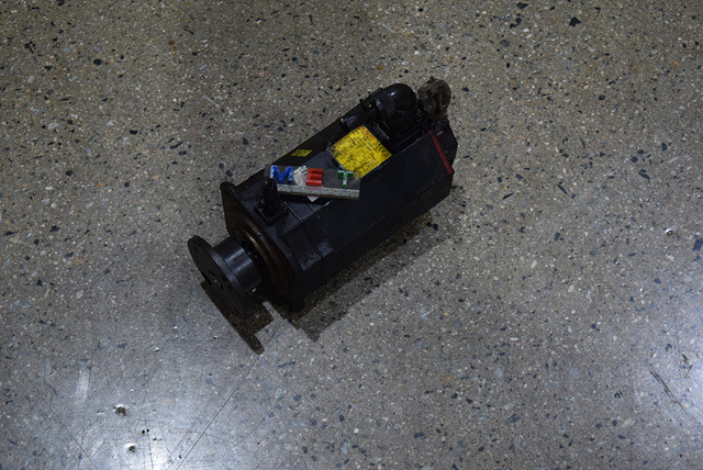 A06B-0227-B300 (CABLE BROKEN) [MOTOR] FANUC AC SERVO MOTOR A06B 0227 ...
